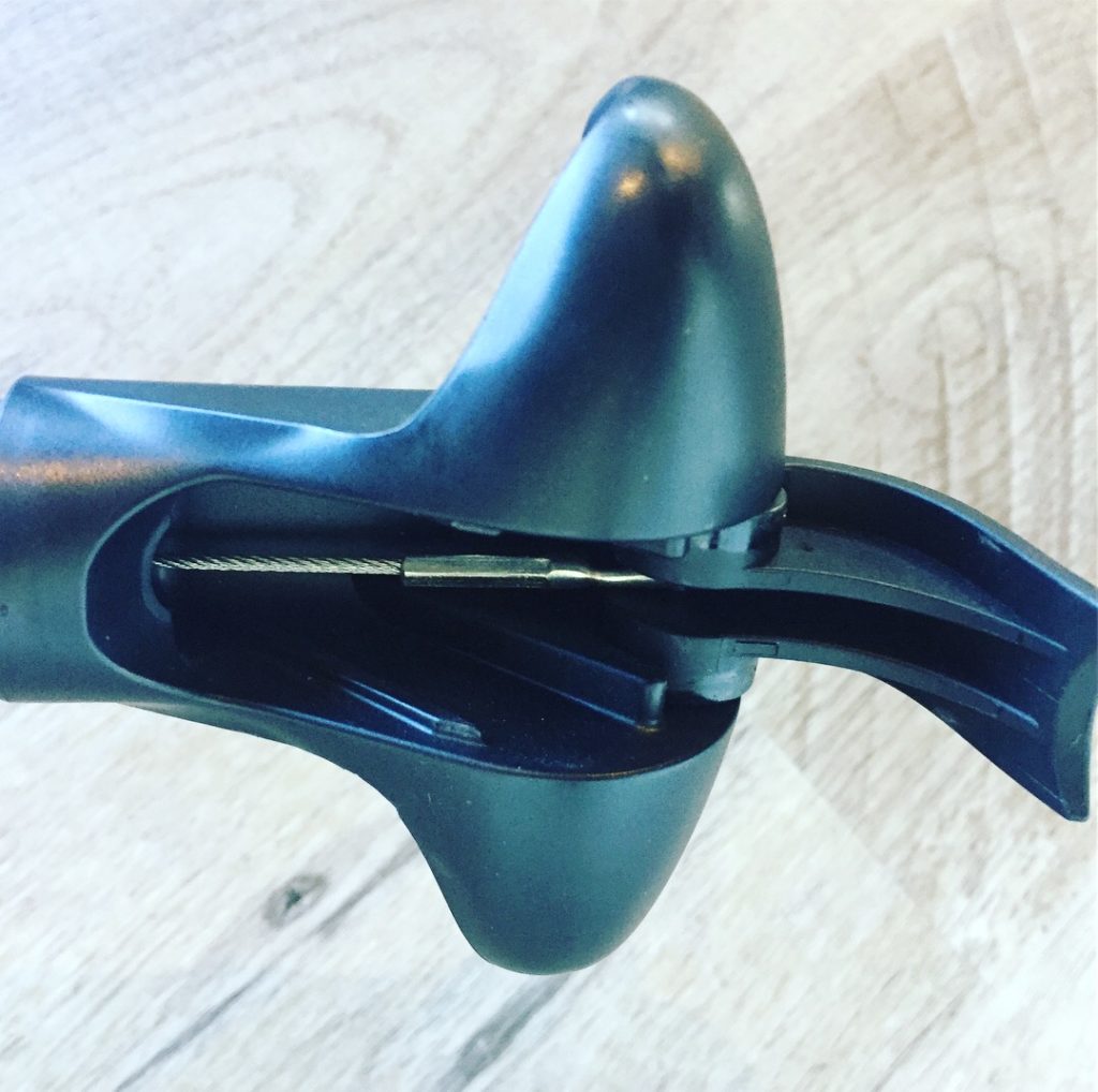 LeverLock-Handle-Open | Leverlock® Adjustable Paddles